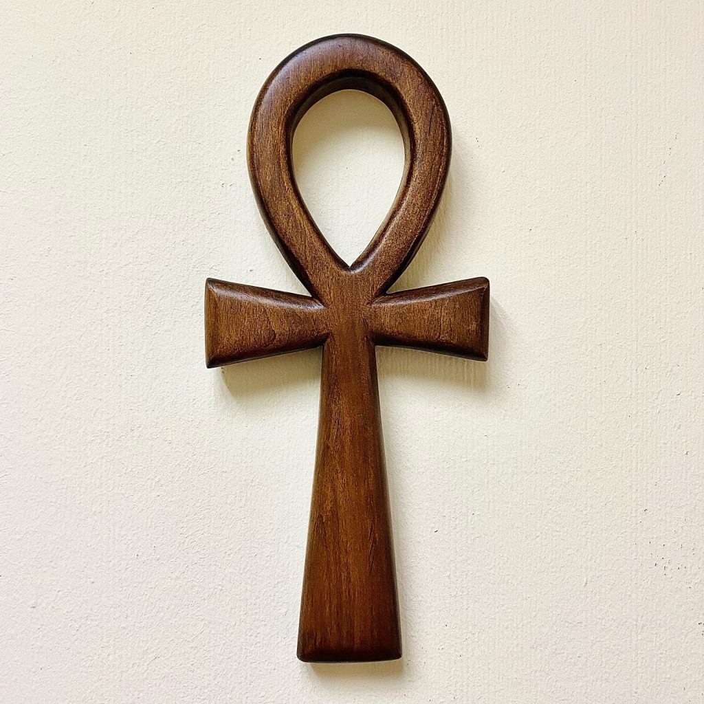 Cruz Ankh 30cms oscura - Gaia Esencias