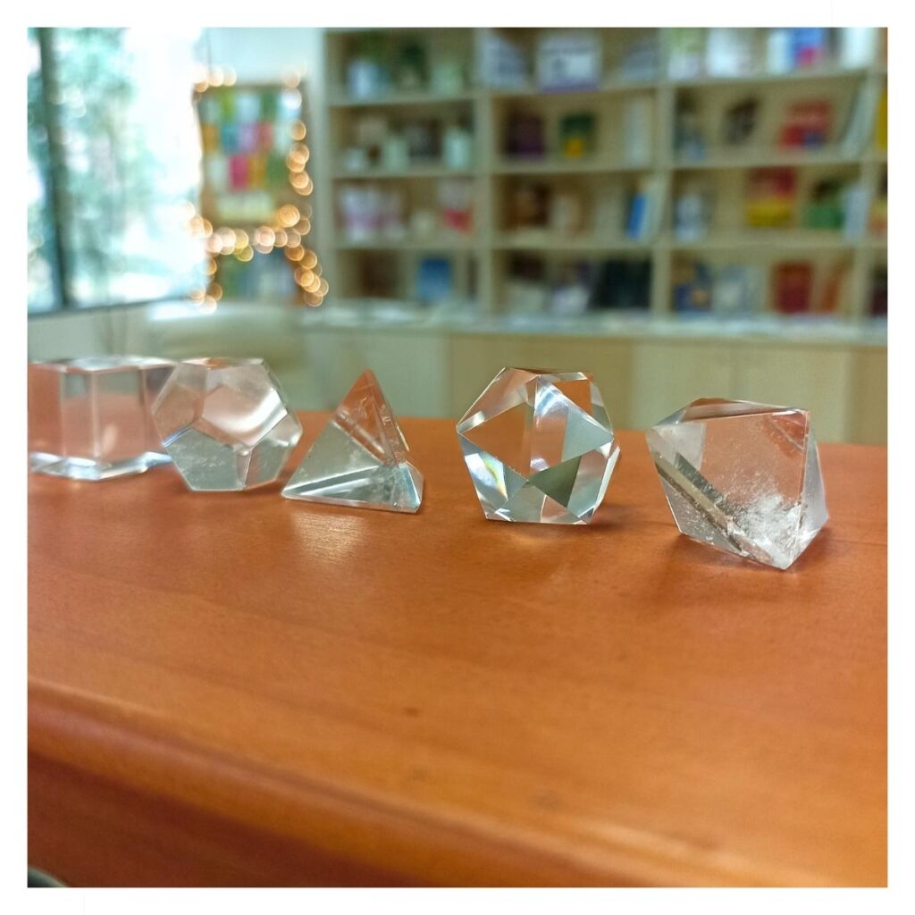 Joya, Sólidos platonicos chico 1cm Cuarzo Cristal - Gaia Esencias