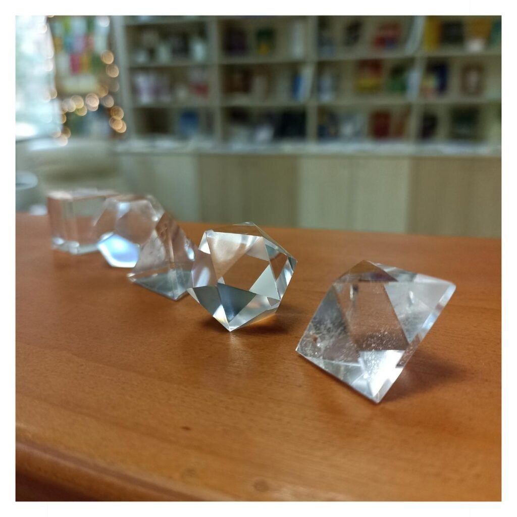 Joya, Sólidos platonicos chico 1cm Cuarzo Cristal - Gaia Esencias